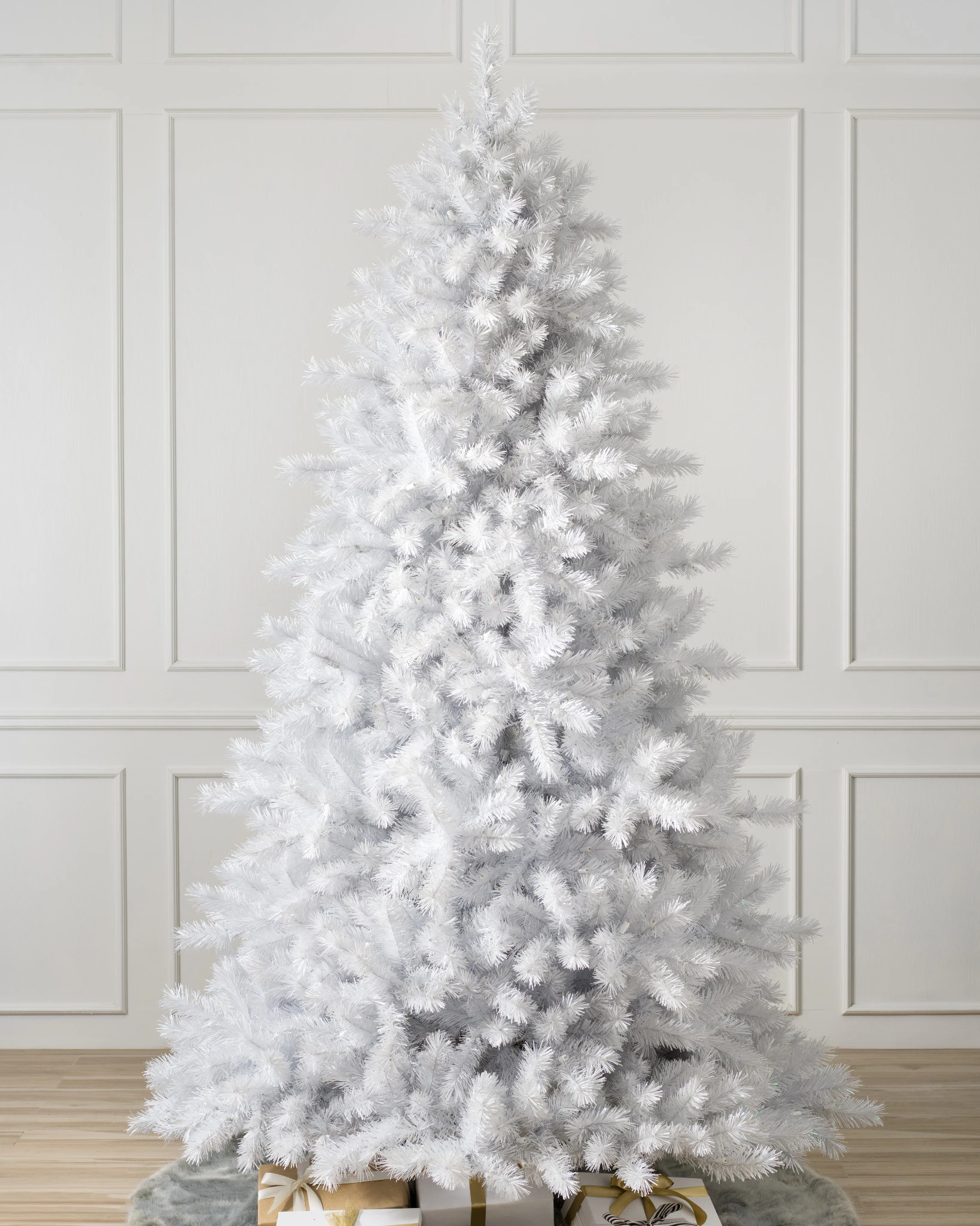 Best Artificial Christmas Tree Buying Guide | Balsam Hill