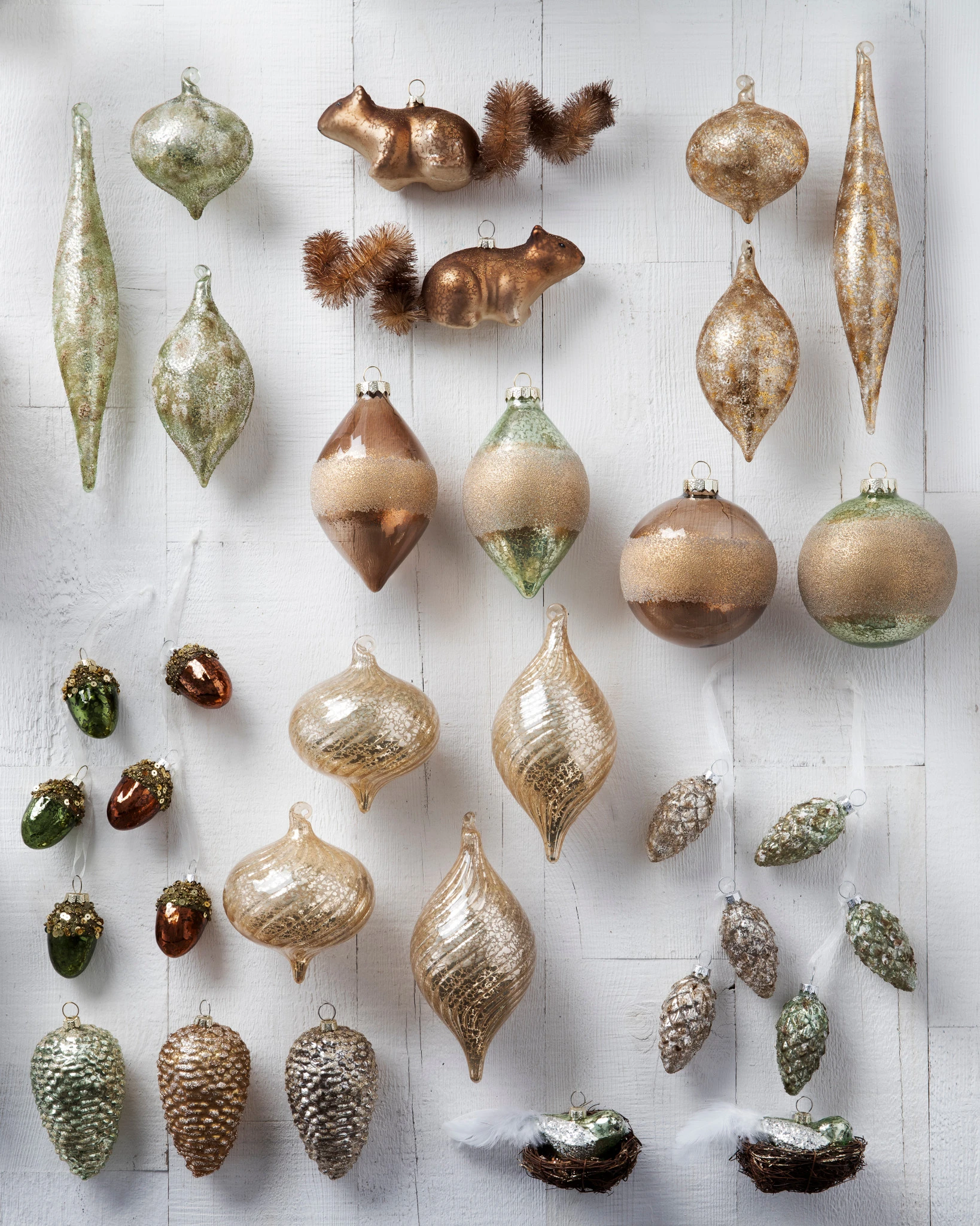Rustic Christmas Tree Ideas For a Simple, Nature Inspired Holiday