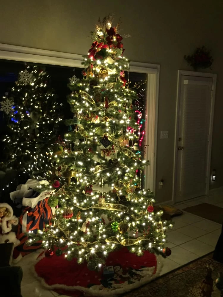 Yukon Spruce Artificial Christmas Tree | Balsam Hill