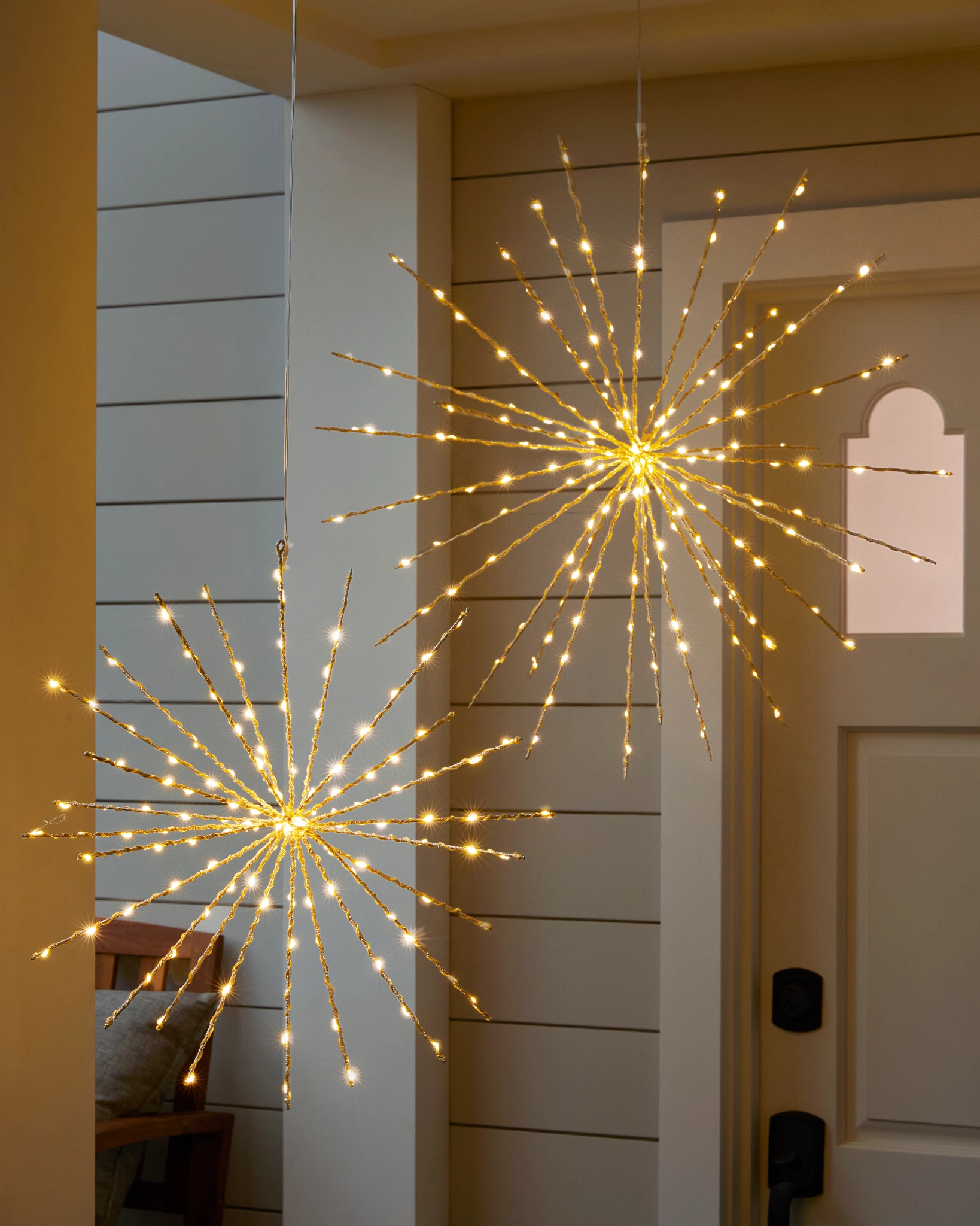 Champagne Outdoor Starburst Twinkle Light Set | Balsam Hill