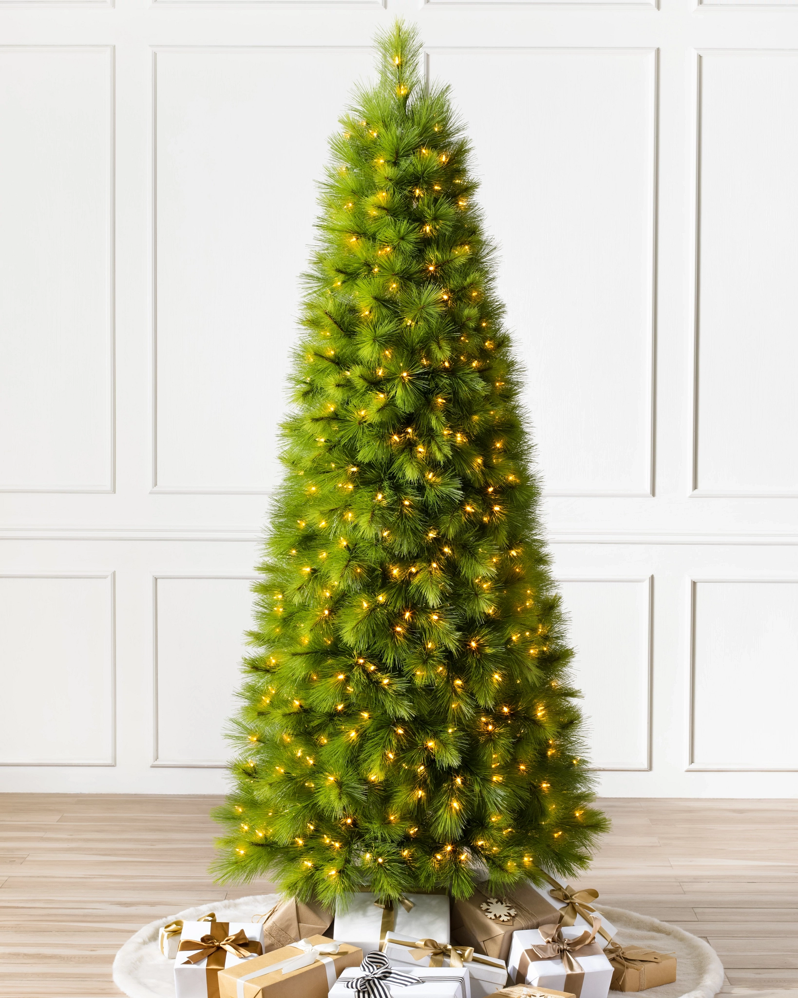 240cm - 455cm Christmas Trees: Pre-lit & Unlit | Balsam Hill