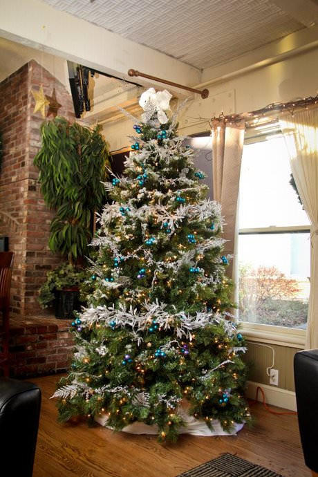 Scotch Pine Artificial Christmas Tree | Balsam Hill